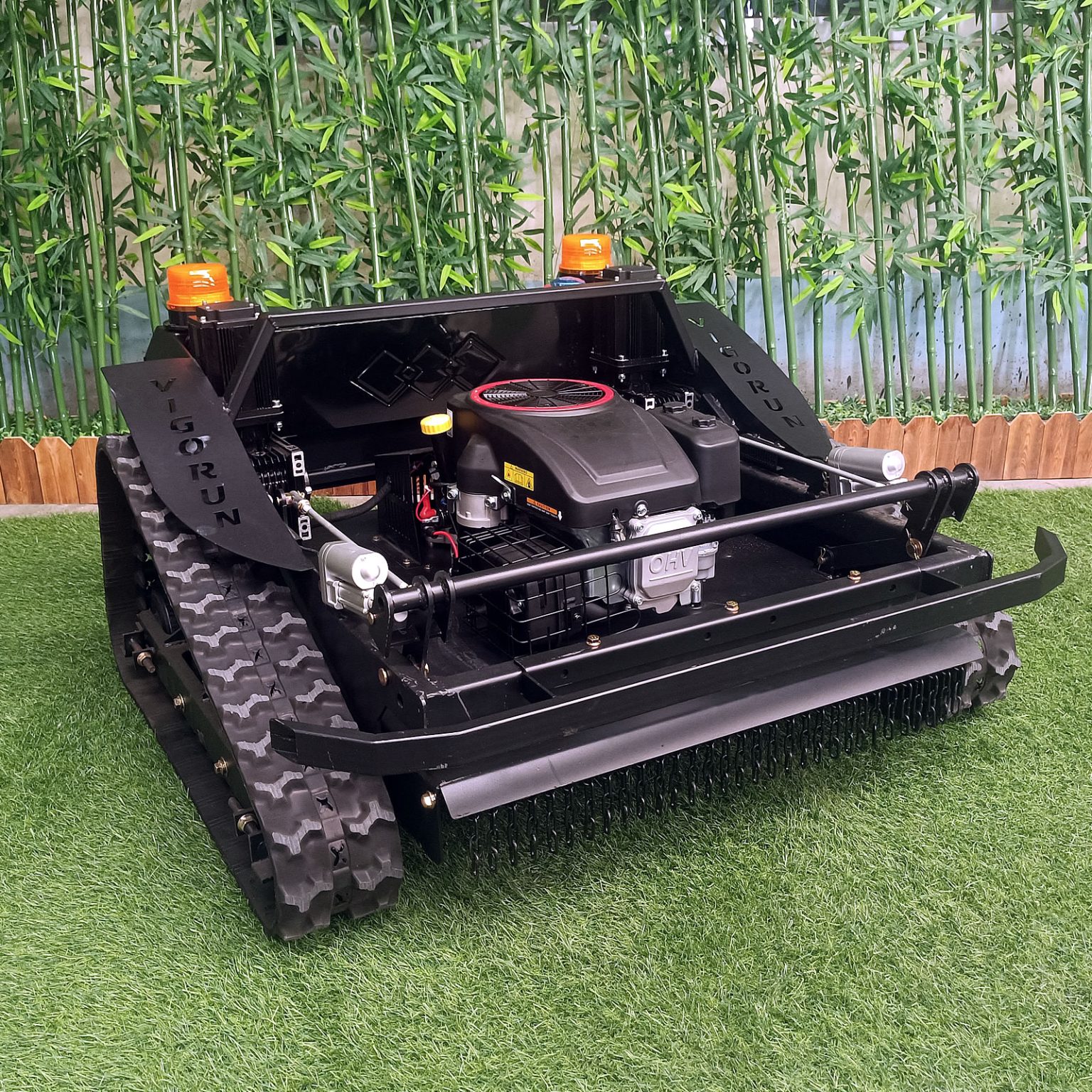 Remote Track Slope Mower With A Timer (VTLM800) – Vigorun Tech Mower ...